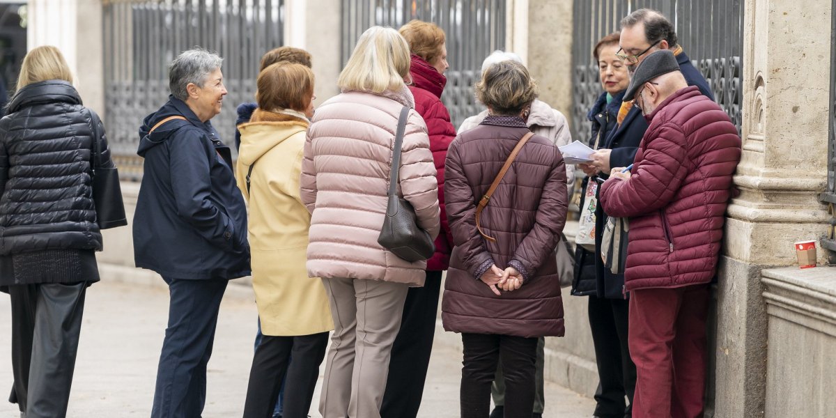 Sociedad envejecida y mortecina
