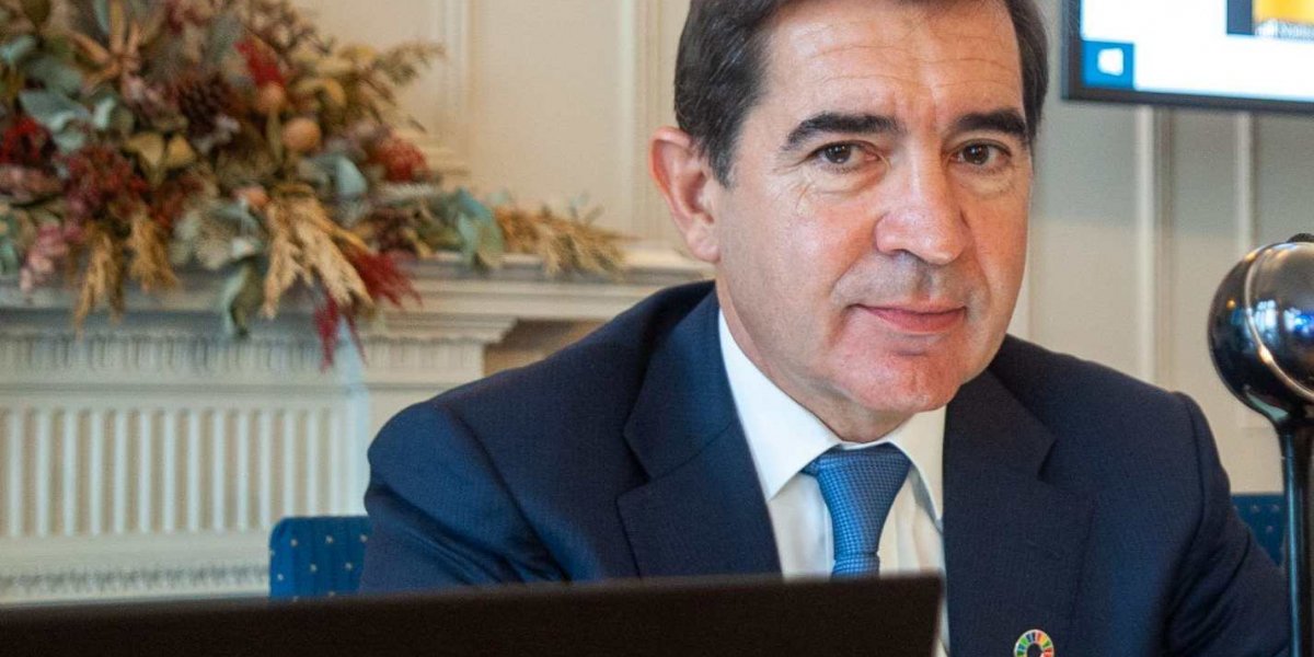 BBVA-Sabadell. ¡Qué viene el lobo! Torres insta a acudir...