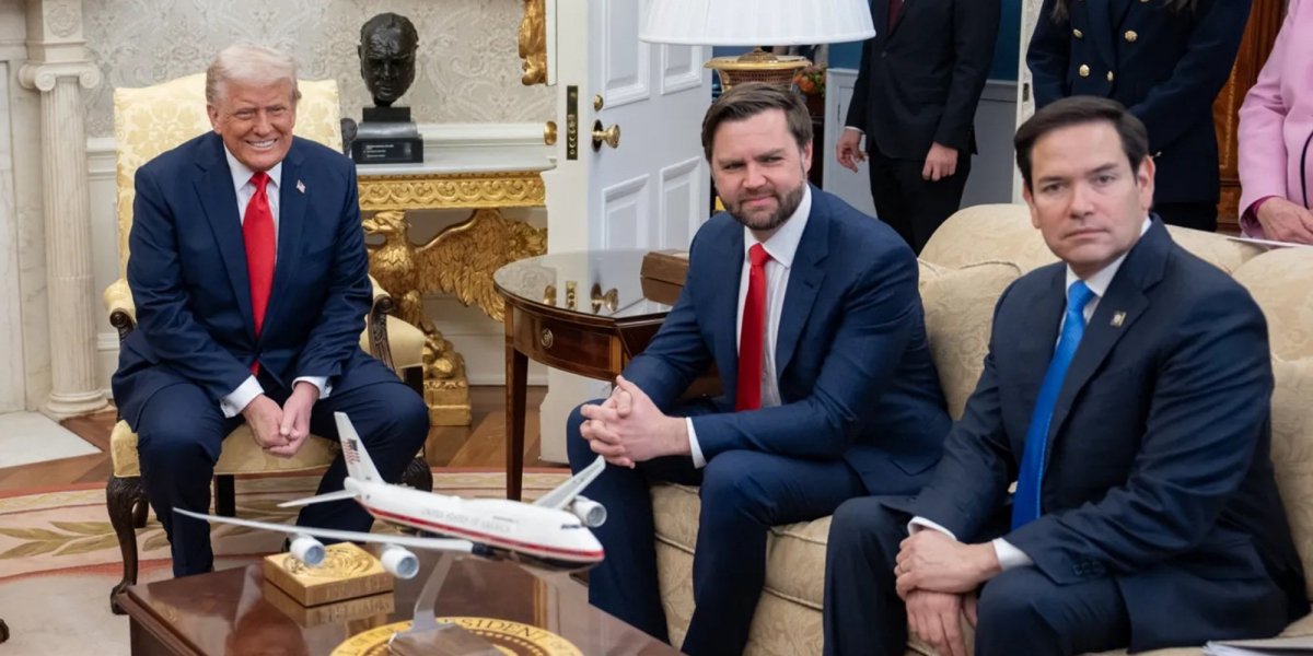 Trump señala a dos católicos para su sucesión: JD Vance p...